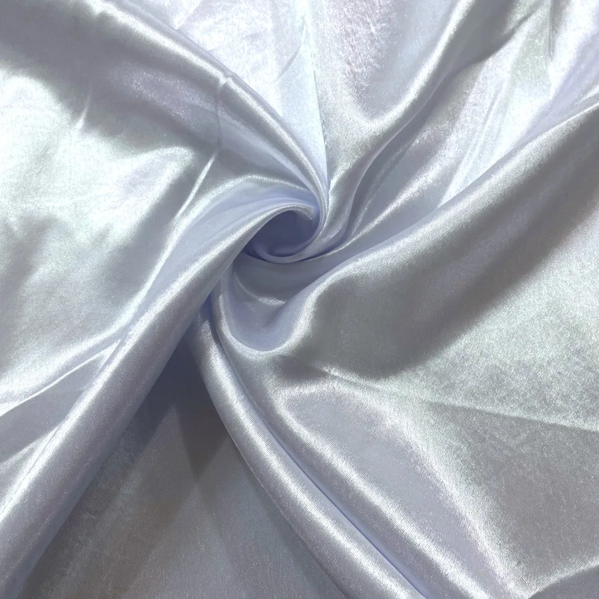 Razo Satín | Tela Brillante y Suave para Confección y Decoración.